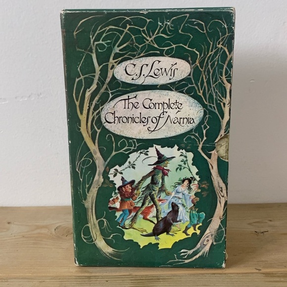 Narnia | Other | Vintage Complete Chronicles Of Narnia Box Set By Cs ...